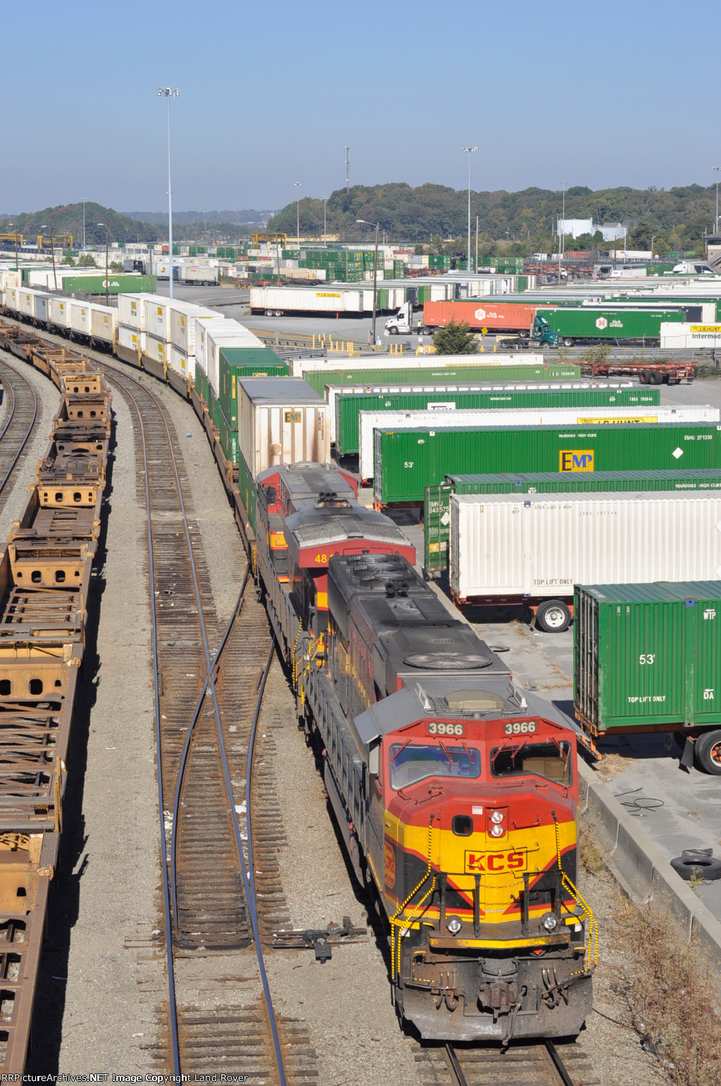 KCS 3966 On NS 220 Southbound Making A Set Out